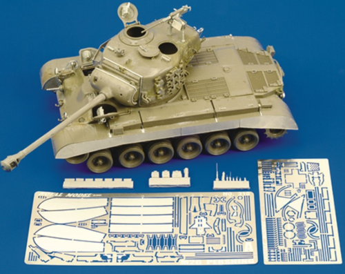 Royal Model di R. Reale 310 M 26 Pershing
