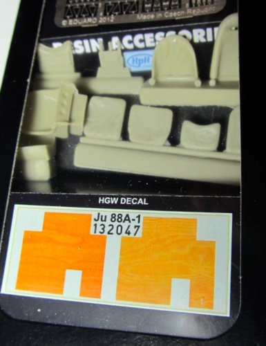 HGW Models 132047 Junkers Ju 88A-1 + Seats + Decal