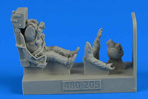 Aerobonus 480205 USAF Fighter Pilot with ejection seat for F-80 Shooting Star