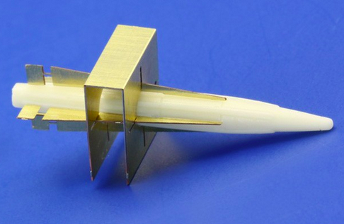 Maestro Models K7249 2 x RB27 AIM-26B Falcon incl. fin alignment tool