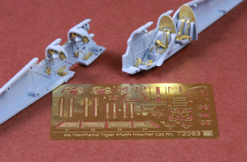 SBS Model 72063 De Havilland DH-82A Tiger Moth cockpit set