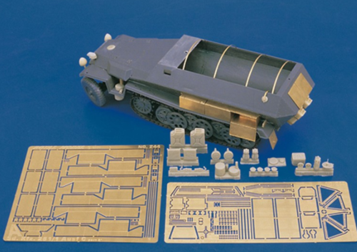 Royal Model di R. Reale 244 Sd. Kfz. 251 C part 2