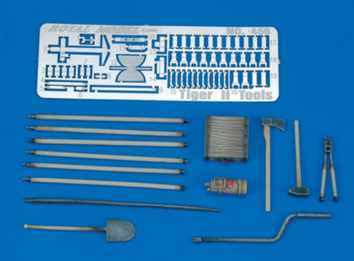 Royal Model di R. Reale 456 Tiger II Tools and Holders WWII