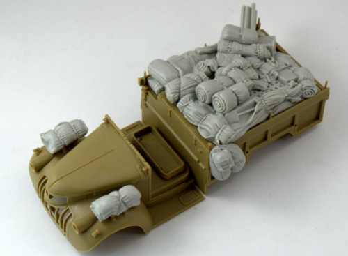 PanzerArt RE35-477 Stowage set for Chevrolet LRDG