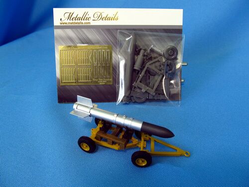 Metallic Details MDR7228 Tiny Tim Rocket with trailer