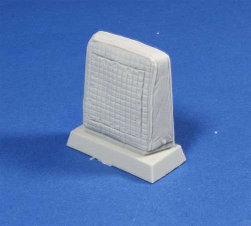 PanzerArt RE35-174 Cooler mask with Canvas Cover for Sd.Kfz 9 "FAMO"