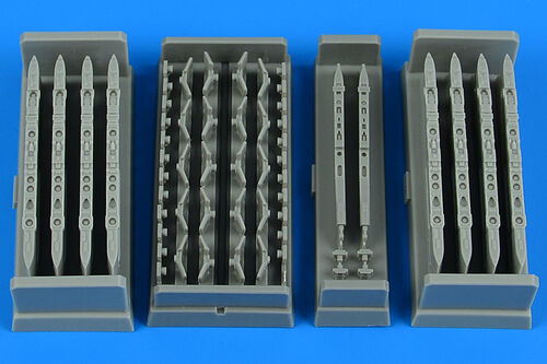 Aires 4907 Su-25 Frogfoot Wing Pylons - Early (Zvezda)
