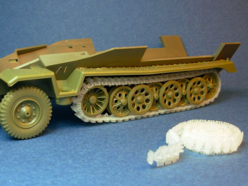 Minor 357006 3D printed fully workable tracks for Sd.Kfz.251/Sd.Kfz.11 cast type (AFV, Dragon)