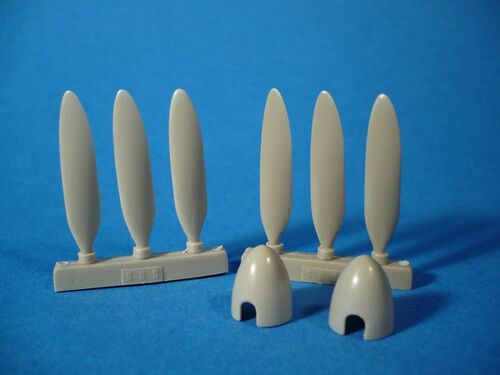 SBS Model 48005 He-219 Short spinner Propeller set