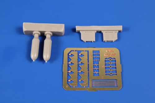 CMK Q72359 A-20 Havoc Wing Rack & bombs
