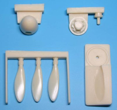 AML A48027 Avia S-199 - propeller with alignment tool (designed to be used with Academy kits)