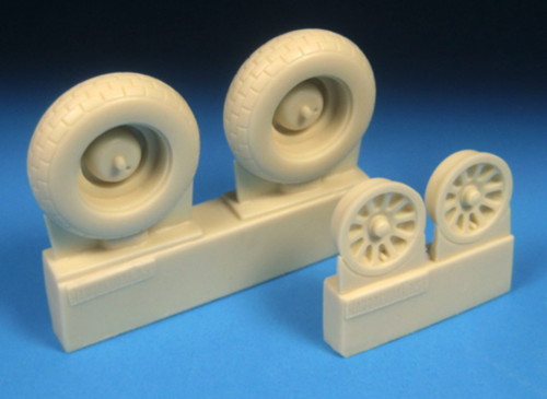 Barracuda Studios R32381 P-51 Mustang Block Tread Mainwheels