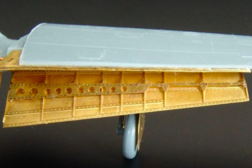 Brengun L72049 P-39-P-400 Airacobra flaps