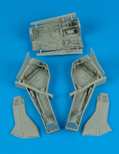 Aires 2076 F-105 Thunderchief wheel bay Trumpeter