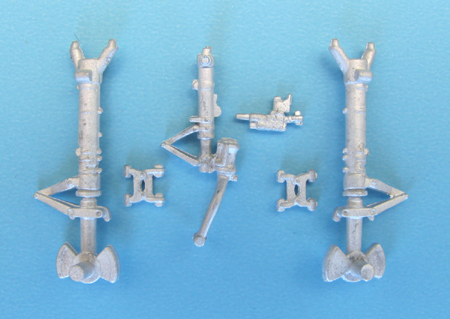 Scale Aircraft Conversions 48174 North American T-28 B/C/D Trojan - Landing Gear (designed to be used with Roden kits)