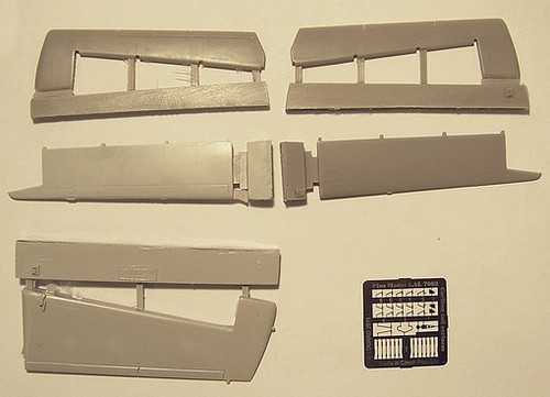 Plus Model AL7002 DHC-4 Caribou - Tail surfaces