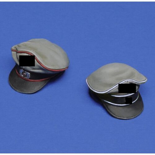 Royal Model di R. Reale 1075 German Tankers Caps WWII