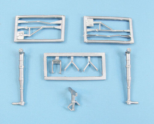 Scale Aircraft Conversions 32167 Yakovlev Yak-9 T - Landing Gear (designed to be used with ICM kits)