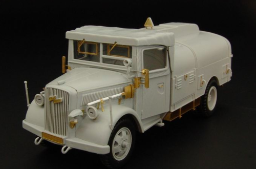 Hauler X48308 Opel Blitz Tankwagen
