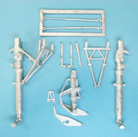 Scale Aircraft Conversions 32073 Douglas A-1 Skyraider - Landing Gear (designed to be used with Trumpeter kits)