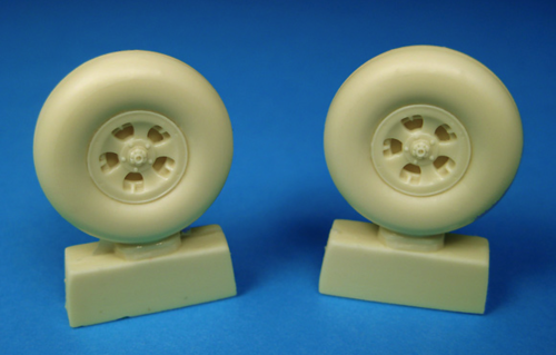 Barracuda Studios R32005 Spitfire 5-Slot Mainwheels
