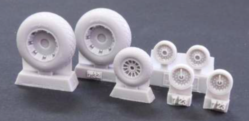 Plus Model AL7070 PB4Y-2 Privateer wheels diamond tread