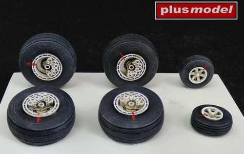 Plus Model AL7027 Wheels for EC-121 Warning Star