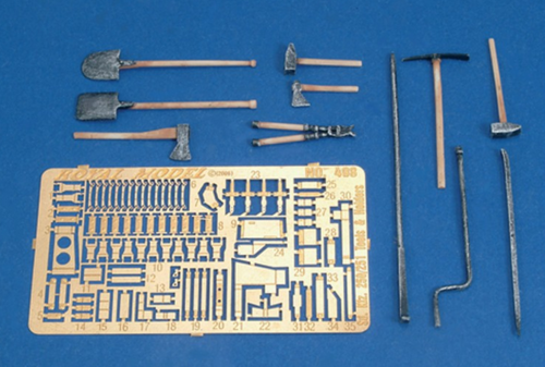 Royal Model di R. Reale 498 SD. Kfz. 250/ 251 Tool and Holder Set WWII