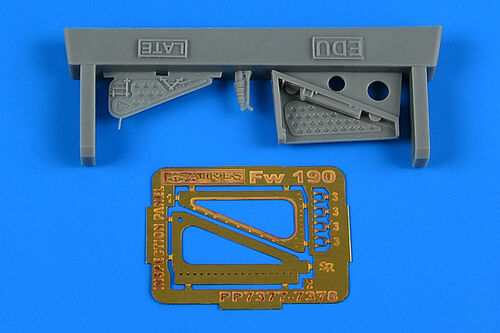 Aires 7378 Fw 190 inspection panel - late EDUARD