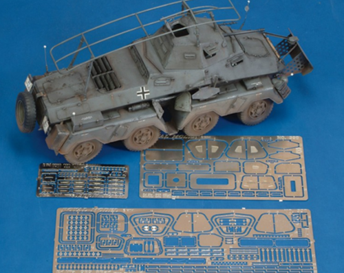 Royal Model di R. Reale 390 Sd. Kfz. 232 - Part 2