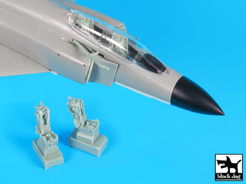 Black Dog A72007 CH-47 USMC F-4 J detail set