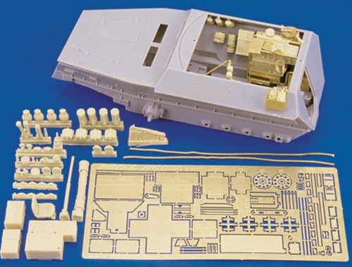 Royal Model di R. Reale 225 Sd. Kfz. 250/ 5 NEU