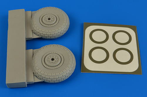 Aires 2207 Il-2m3 wheels & paint masks WHEEL