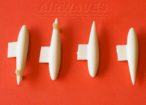 Airwaves S72140 Hawker Sea Hawk - Drop Tanks 2 x 100 Gallon and 2 x 75 Gallon (for Airfix and MPM Kits)