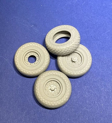 Resicast 352441 Good Year wheels for Tamiya LRDG Kits