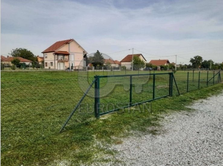 Selo Međulužje Mladenovac ID#43961
19.000 €
