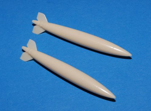 Freightdog FDR72026 Douglas A-4 Skyhawk - 150 gal drop tanks (pair) (for Airfix kits)