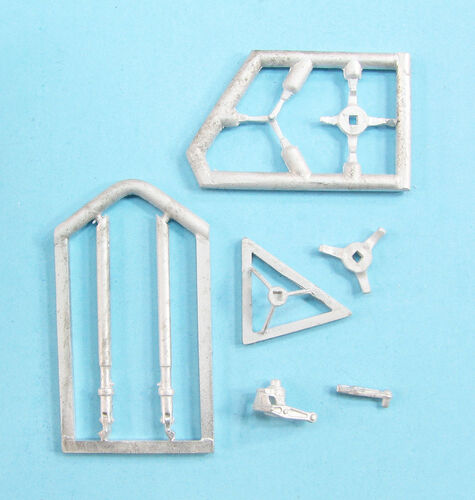 Scale Aircraft Conversions 48366 Sikorsky HO35-1 / R-5 / S-51 and Westland WS-51 / Hr.2 / Hr.3 - Landing Gear & Rotor Parts (designed to be used with AMP kits)