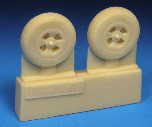 Barracuda Studios R72352 Sea Fury Mainwheels - Block Tread