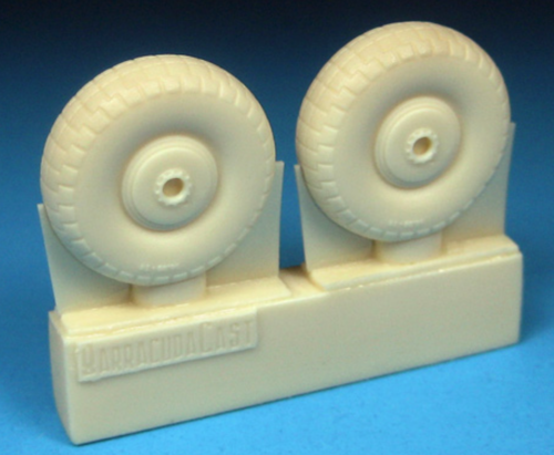 Barracuda Studios R72249 Beaufighter Plain Hub Smooth Tyre