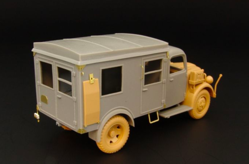 Hauler X48220 Kfz 31 STEYR 1500 Sanitätswagen