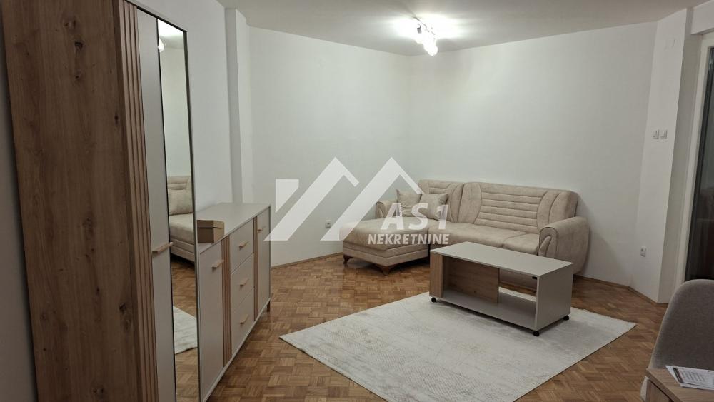Izdajem LUX dvosoban stan na Novom Naselju !! ID#5241
450 €