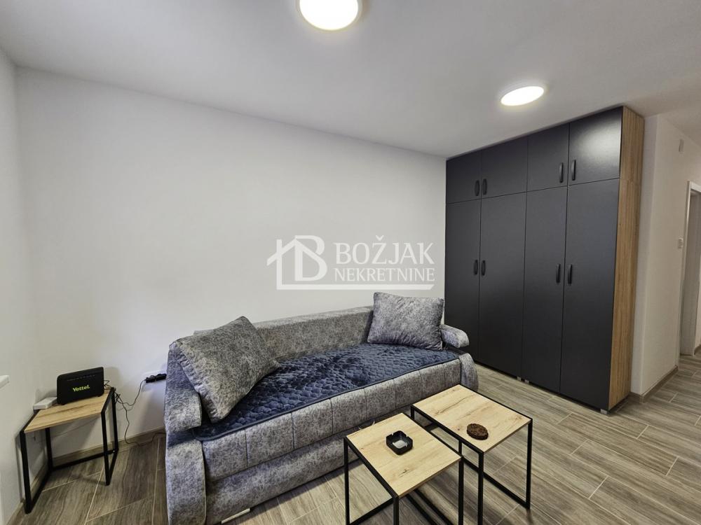 Nameštena, nova garsonjera, Žitni trg ID#2543
250 €