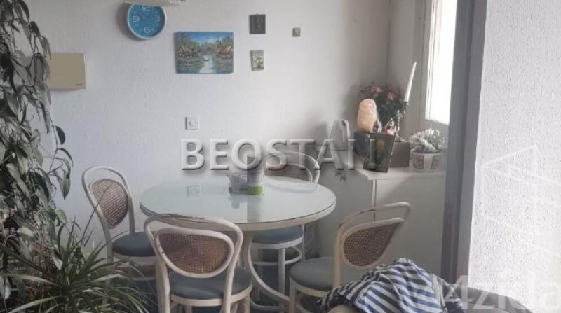 Novi Beograd - Blok 61 #65995
650 €