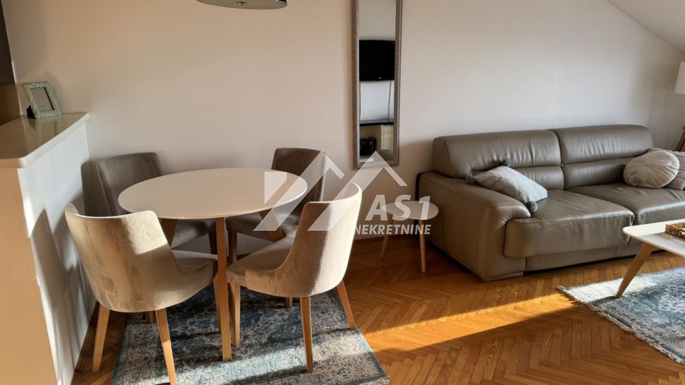IZDAJE SE JEDNOIPOSOBAN STAN NA BULEVARU-pet friendly ID#5203
470 €