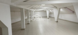 lokal, Zemun, Trg Branka Radičevića, 130m2, I sprat ID#1585
