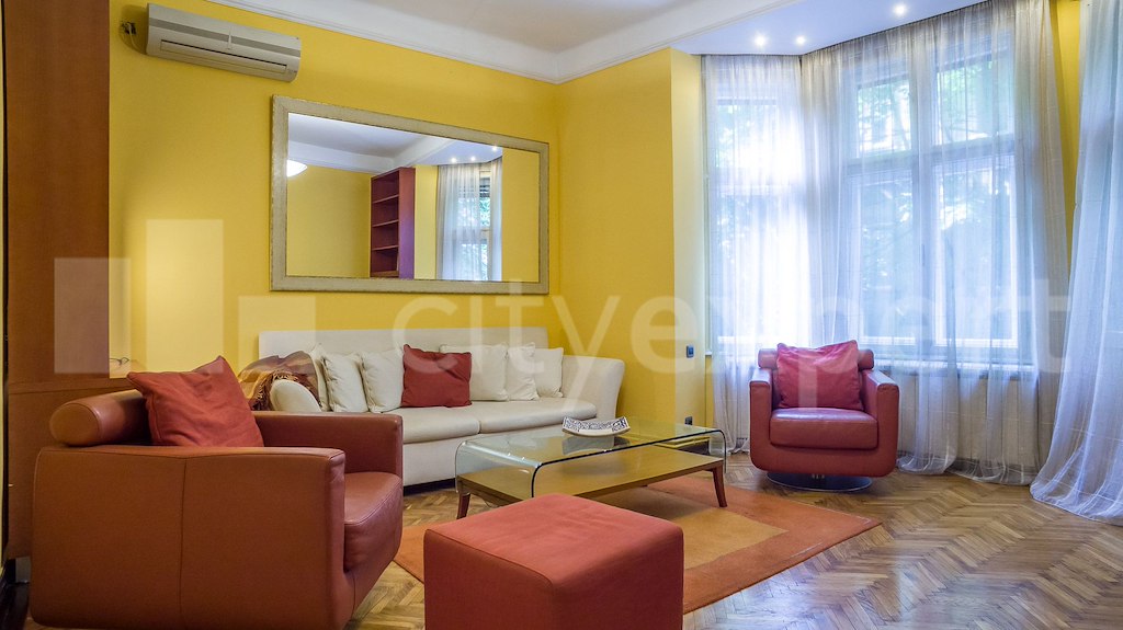 Stan za izdavanje BEZ PROVIZIJE: Dvosoban, 77m², Majke Jevrosime, Stari grad - 800€