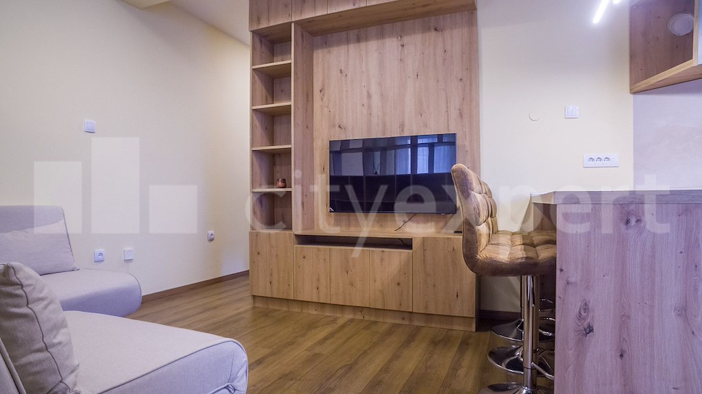 Stan Izdavanje Novi Sad Bez provizije - 36m², Bulevar oslobođenja, Novi Sad - 400€