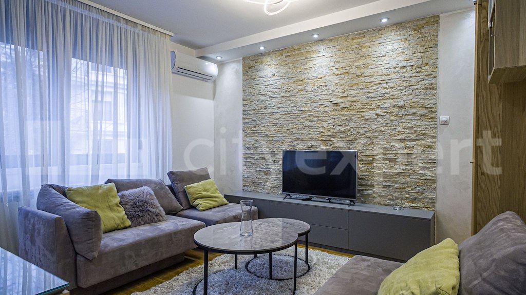 Stan Izdavanje Novi Sad Bez provizije - 56m², Đurđa Brankovića, Novi Sad - 700€