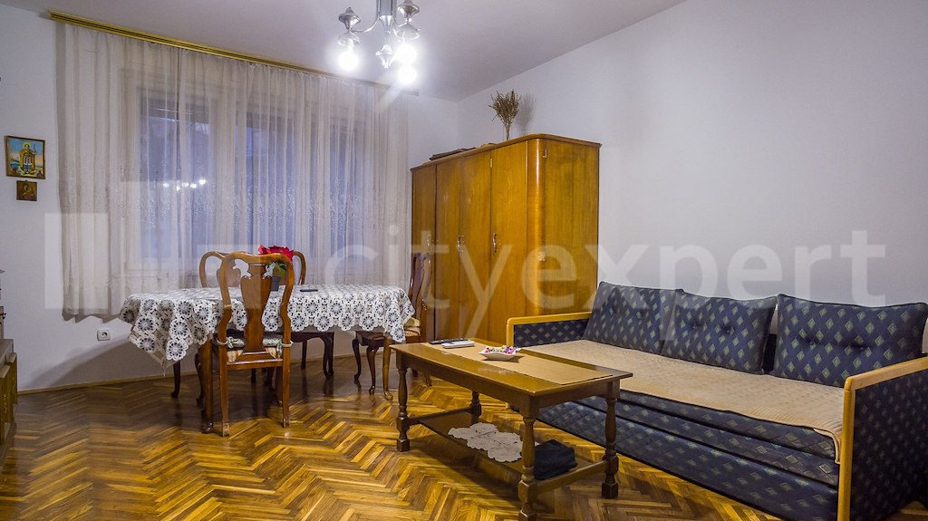 Stan za prodaju - Dvosoban, 58m², Gundulićev venac, Stari grad - 220000€